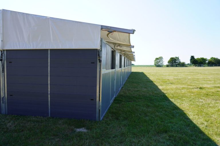 TEMPORARY STABLE HIRE - Woodhouse