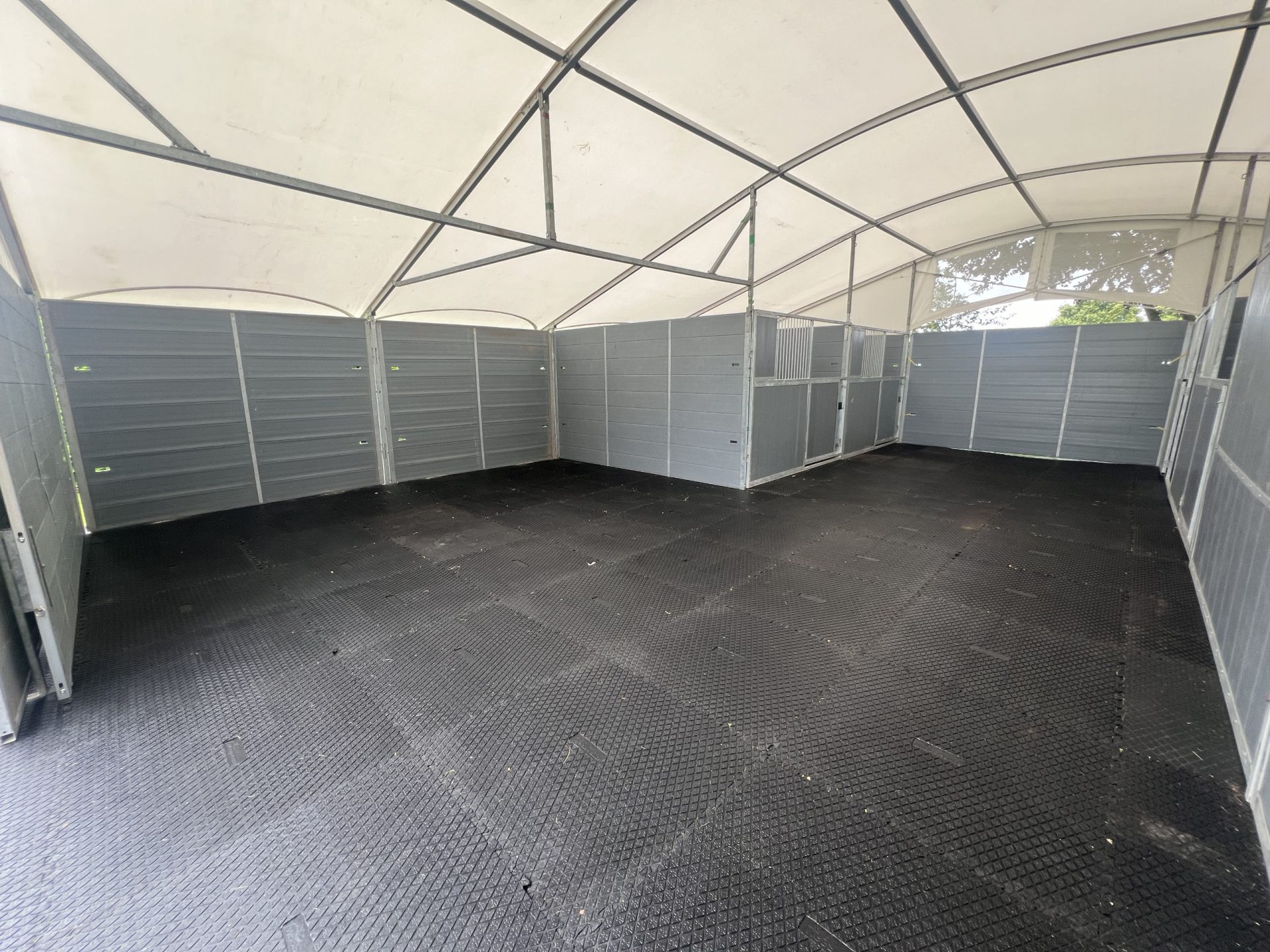 TEMPORARY STABLE HIRE - LH Woodhouse